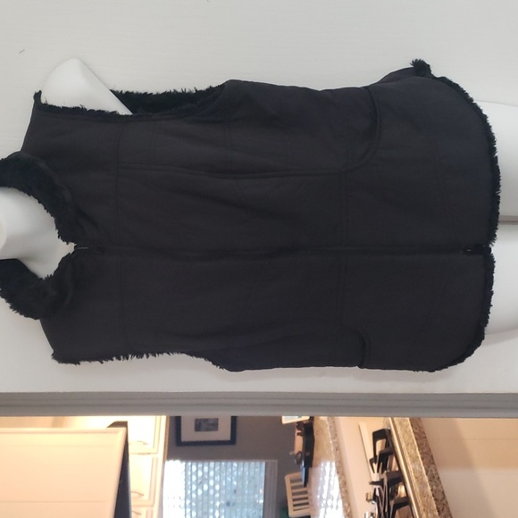 CAbi | Jackets & Coats | Cabi Vest With Faux Fur Lining | Poshmark